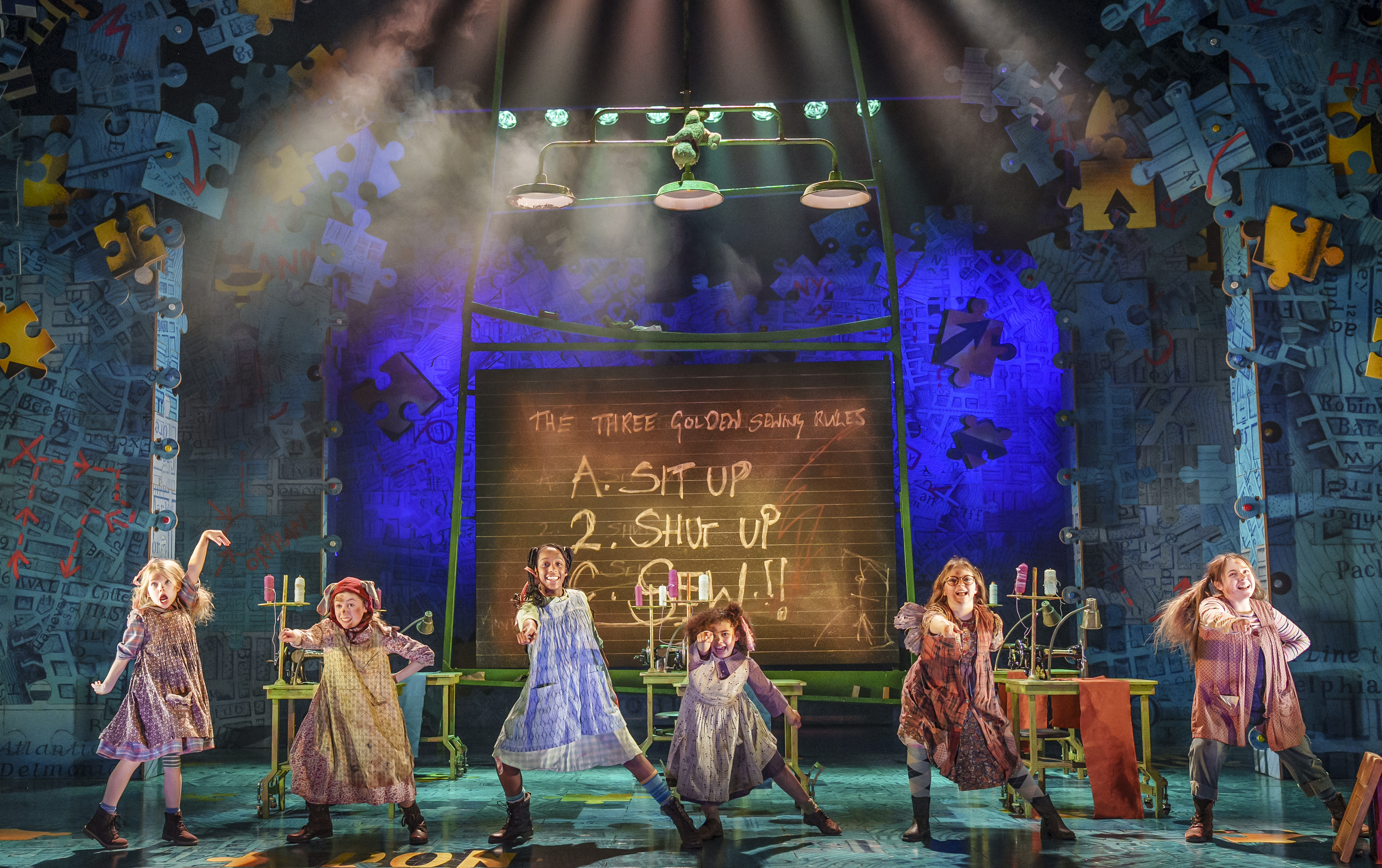 Annie - Curve Theatre, Leicester